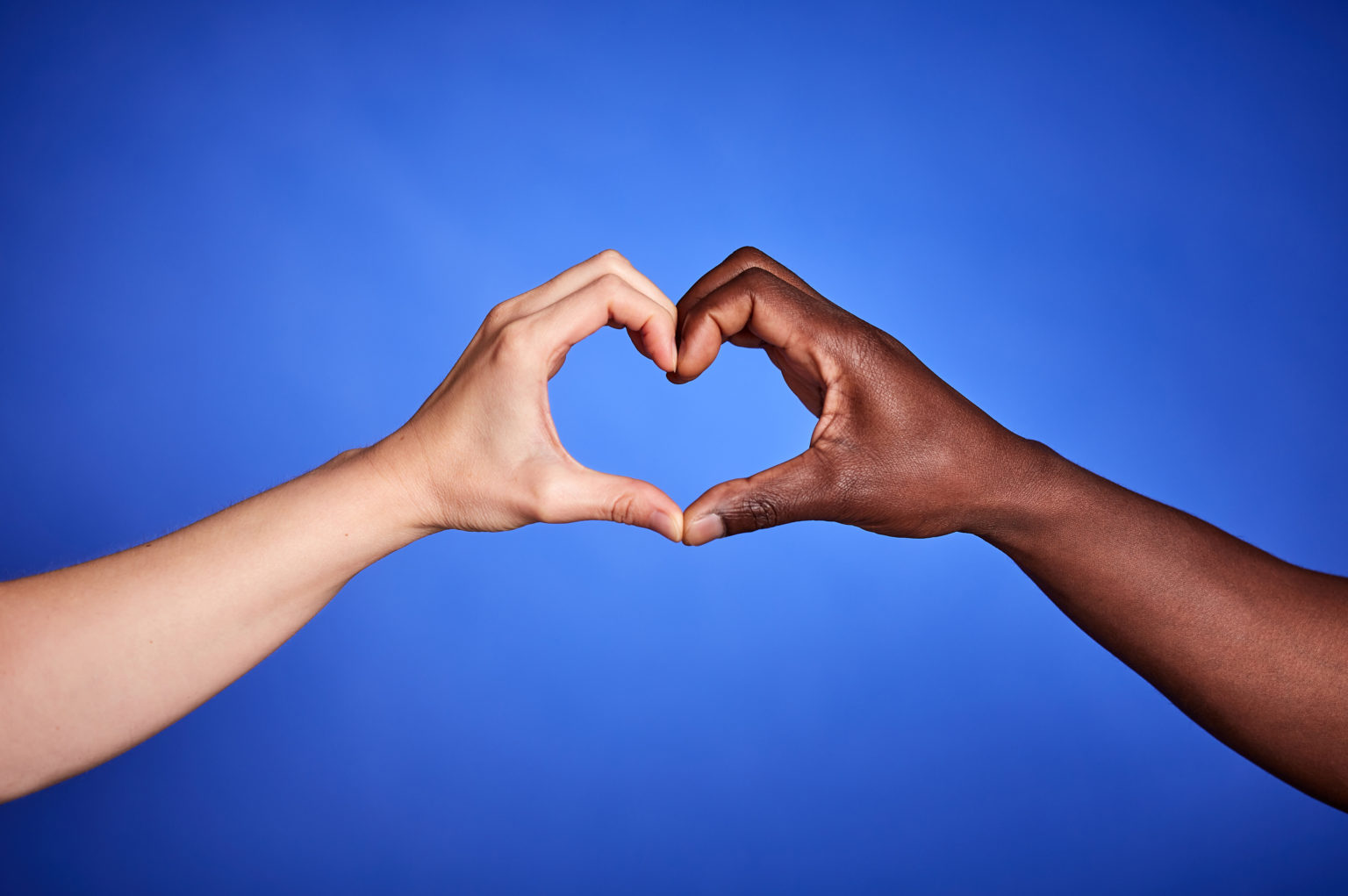 Plan d’action européen contre le racisme : La Commission nomme le tout ...